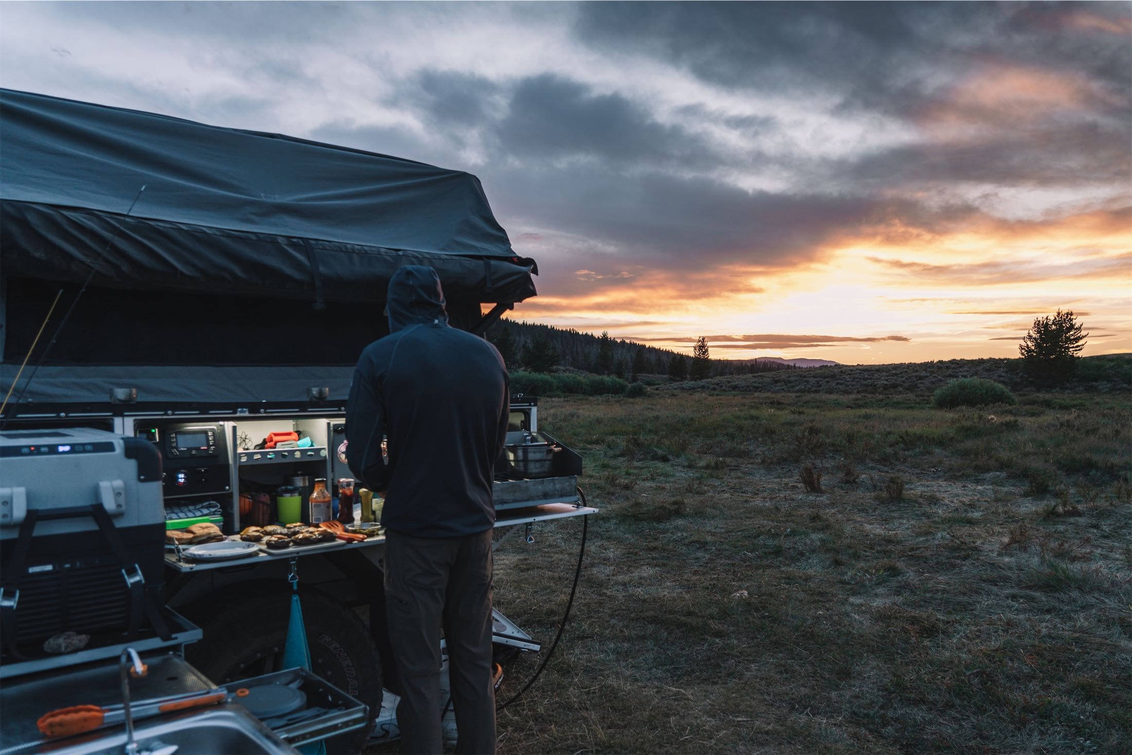 The Overland Kitchen: A Look at Galley Systems for Delicious Camp ...